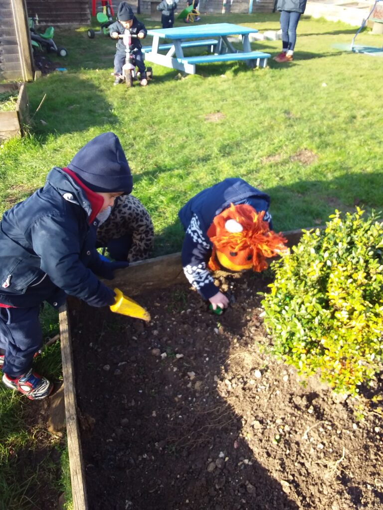 Exploring the Early Years Garden – Copthill School